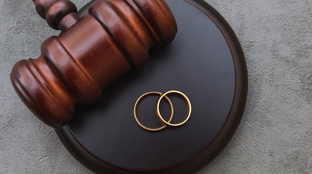 Emotional Affairs at Work: 7 Signs Your Marriage is at Risk - Texas ...