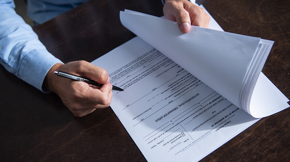 Interspousal Transfer Deeds: How They Work, Filling Them Out & More ...